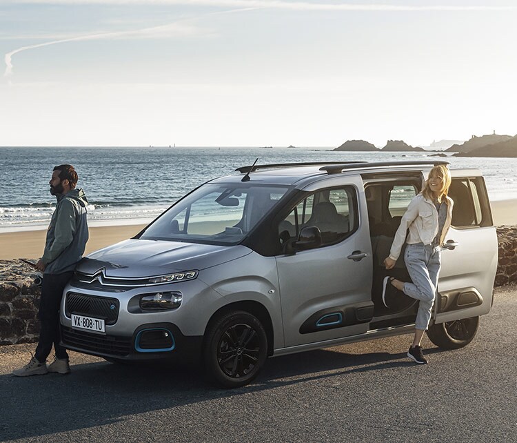 Wunderschone Citroen Berlingo Elektro Ebenbild